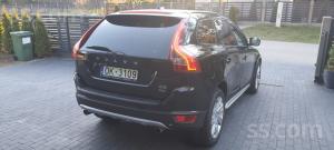 Black Volvo XC60 2013 in Riga, with an engine capacity of 2.40 L and mileage of 285 thousand km for 8500 €, photo 5 on AUTOMOTO.COM.LV