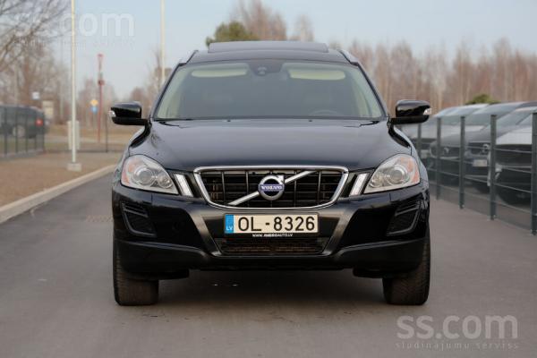 Black Volvo XC60 2013 in Jelgava, with an engine capacity of 2.40 L and mileage of 0 thousand km for 10300 €, photo 2 on AUTOMOTO.COM.LV