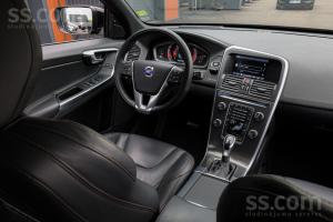 Melns Volvo XC60 2013 Jelgava, ar dzinēja tilpumu 2.00 L un nobraukumu 0 tūkst. km par 13850 €, foto 14 vietnē AUTOMOTO.COM.LV