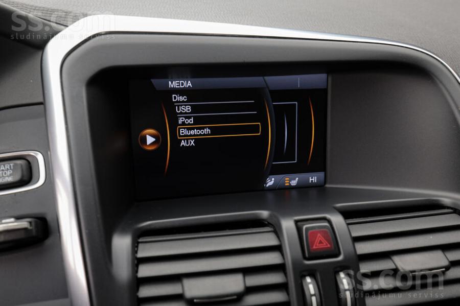Melns Volvo XC60 2013 Jelgava, ar dzinēja tilpumu 2.00 L un nobraukumu 0 tūkst. km par 13850 €, foto 17 vietnē AUTOMOTO.COM.LV