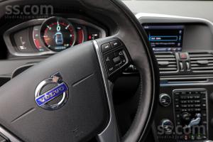 Melns Volvo XC60 2013 Jelgava, ar dzinēja tilpumu 2.00 L un nobraukumu 0 tūkst. km par 13850 €, foto 22 vietnē AUTOMOTO.COM.LV