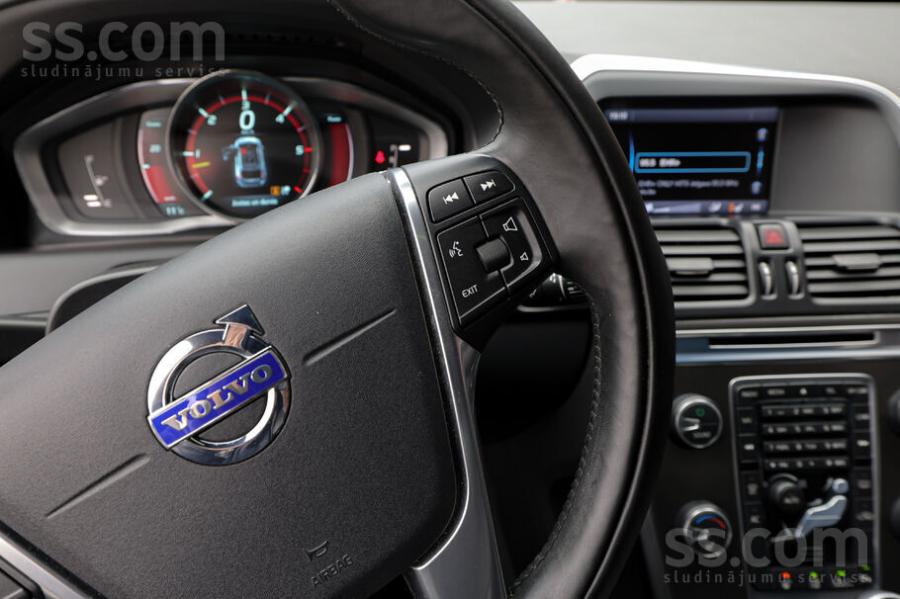 Melns Volvo XC60 2013 Jelgava, ar dzinēja tilpumu 2.00 L un nobraukumu 0 tūkst. km par 13850 €, foto 22 vietnē AUTOMOTO.COM.LV