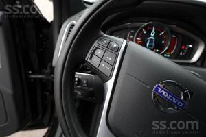 Melns Volvo XC60 2013 Jelgava, ar dzinēja tilpumu 2.00 L un nobraukumu 0 tūkst. km par 13850 €, foto 23 vietnē AUTOMOTO.COM.LV