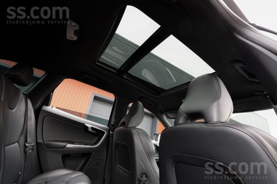 Melns Volvo XC60 2013 Jelgava, ar dzinēja tilpumu 2.00 L un nobraukumu 0 tūkst. km par 13850 €, foto 30 vietnē AUTOMOTO.COM.LV
