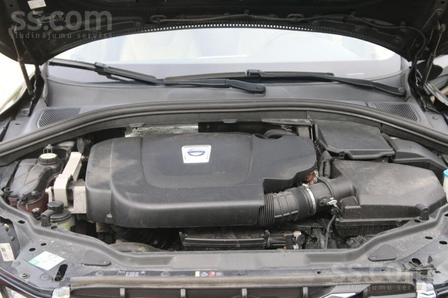Black Volvo XC60 2013 in Riga, with an engine capacity of 2.00 L and mileage of 262 thousand km for 5990 €, photo 22 on AUTOMOTO.COM.LV