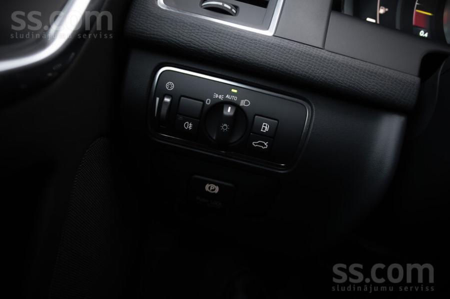 Melns Volvo XC60 2013 Tukums, ar dzinēja tilpumu 2.00 L un nobraukumu 257 tūkst. km par 10990 €, foto 27 vietnē AUTOMOTO.COM.LV
