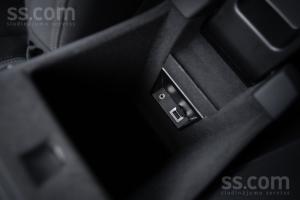 Melns Volvo XC60 2013 Tukums, ar dzinēja tilpumu 2.00 L un nobraukumu 257 tūkst. km par 10990 €, foto 31 vietnē AUTOMOTO.COM.LV