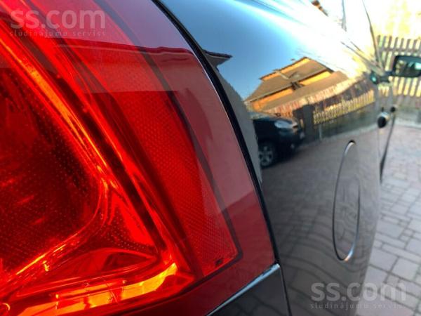 Black Volvo XC60 2013 in Jurmala, with an engine capacity of 2.40 L and mileage of 0 thousand km for 10900 €, photo 8 on AUTOMOTO.COM.LV