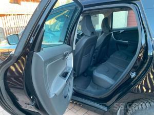 Melns Volvo XC60 2013 Jūrmala, ar dzinēja tilpumu 2.40 L un nobraukumu 0 tūkst. km par 10900 €, foto 15 vietnē AUTOMOTO.COM.LV