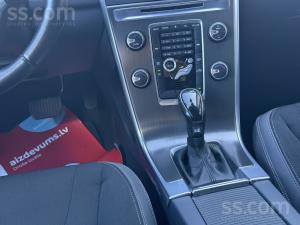 Melns Volvo XC60 2013 Talsi, ar dzinēja tilpumu 2.00 L un nobraukumu 201 tūkst. km par 12970 €, foto 7 vietnē AUTOMOTO.COM.LV