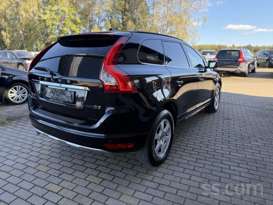 Melns Volvo XC60 2013 Talsi, ar dzinēja tilpumu 2.00 L un nobraukumu 201 tūkst. km par 12970 €, foto 11 vietnē AUTOMOTO.COM.LV