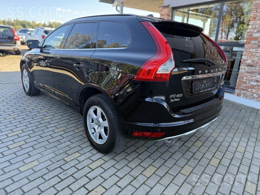 Melns Volvo XC60 2013 Talsi, ar dzinēja tilpumu 2.00 L un nobraukumu 201 tūkst. km par 12970 €, foto 13 vietnē AUTOMOTO.COM.LV