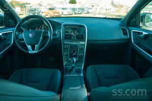 Melns Volvo XC60 2013 Liepāja, ar dzinēja tilpumu 2.00 L un nobraukumu 297 tūkst. km par 10300 €, foto 8 vietnē AUTOMOTO.COM.LV