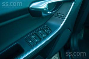 Melns Volvo XC60 2013 Liepāja, ar dzinēja tilpumu 2.00 L un nobraukumu 297 tūkst. km par 10300 €, foto 30 vietnē AUTOMOTO.COM.LV