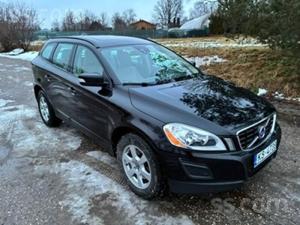 Melns Volvo XC60 2013 Valmiera, ar dzinēja tilpumu 2.00 L un nobraukumu 181 tūkst. km par 7500 €, foto  vietnē AUTOMOTO.COM.LV