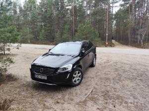 Black Volvo XC60 2013 in Rezekne, with an engine capacity of 2.40 L and mileage of 215 thousand km for 10700 €, photo  on AUTOMOTO.COM.LV
