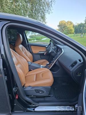 Melns Volvo XC60 2013 Rīga, ar dzinēja tilpumu 2.40 L un nobraukumu 220 tūkst. km par 10200 €, foto 6 vietnē AUTOMOTO.COM.LV