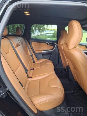 Melns Volvo XC60 2013 Rīga, ar dzinēja tilpumu 2.40 L un nobraukumu 220 tūkst. km par 10200 €, foto 7 vietnē AUTOMOTO.COM.LV