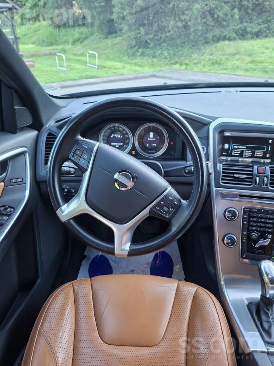 Melns Volvo XC60 2013 Rīga, ar dzinēja tilpumu 2.40 L un nobraukumu 220 tūkst. km par 10200 €, foto 9 vietnē AUTOMOTO.COM.LV