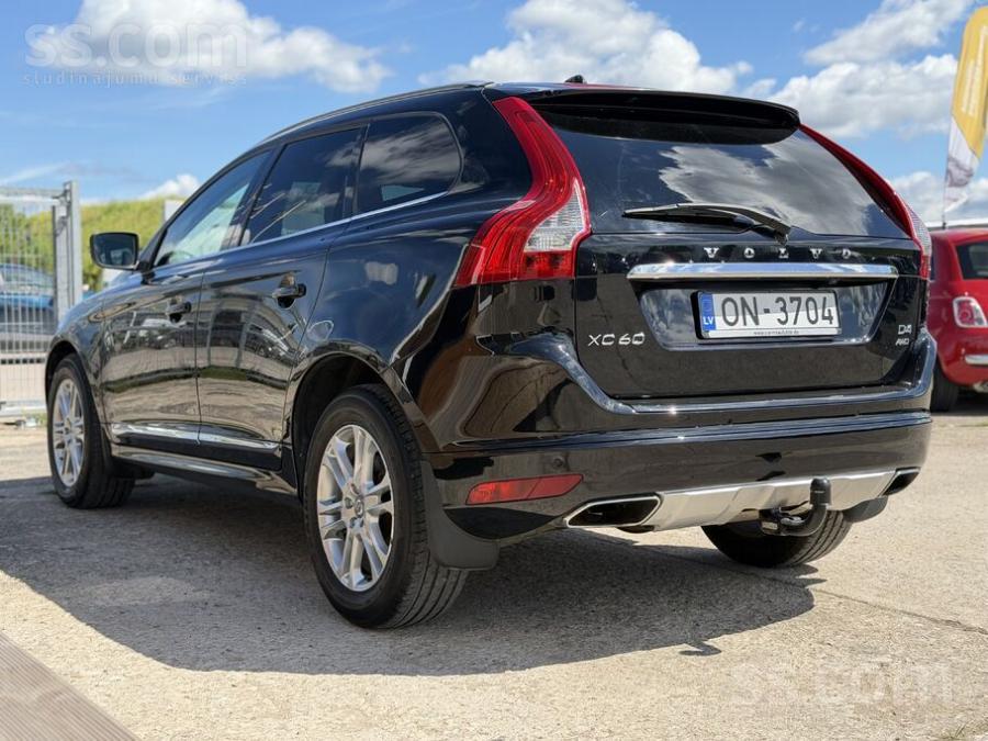 Black Volvo XC60 2013 in Riga, with an engine capacity of 2.40 L and mileage of 272 thousand km for 9500 €, photo 17 on AUTOMOTO.COM.LV