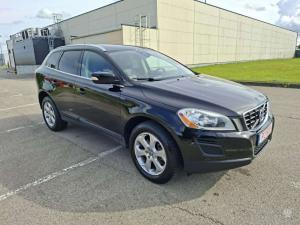 Black Volvo XC60 2013 in Radviliskis, with an engine capacity of 3.20 L and mileage of 240 thousand km for 7300 €, photo 3 on AUTOMOTO.COM.LV