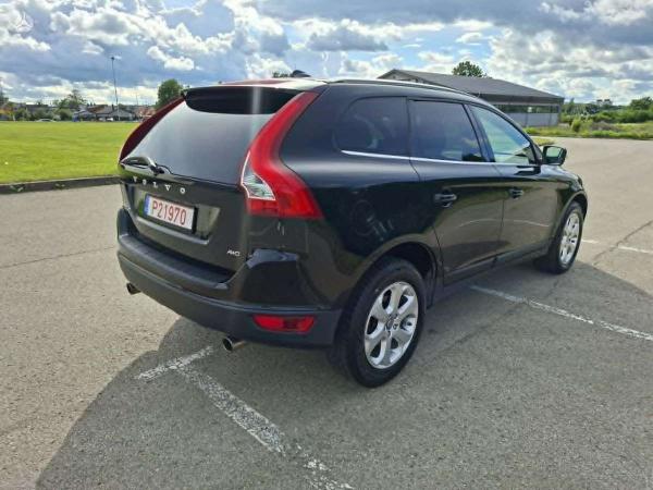 Black Volvo XC60 2013 in Radviliskis, with an engine capacity of 3.20 L and mileage of 240 thousand km for 7300 €, photo 7 on AUTOMOTO.COM.LV