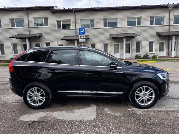 Melns Volvo XC60 2013 Viļņa, ar dzinēja tilpumu 2.40 L un nobraukumu 224 tūkst. km par 12790 €, foto 4 vietnē AUTOMOTO.COM.LV