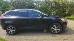 Melns Volvo XC60 2013 Viļņa, ar dzinēja tilpumu 2.95 L un nobraukumu 221 tūkst. km par 7000 €, foto 10 vietnē AUTOMOTO.COM.LV