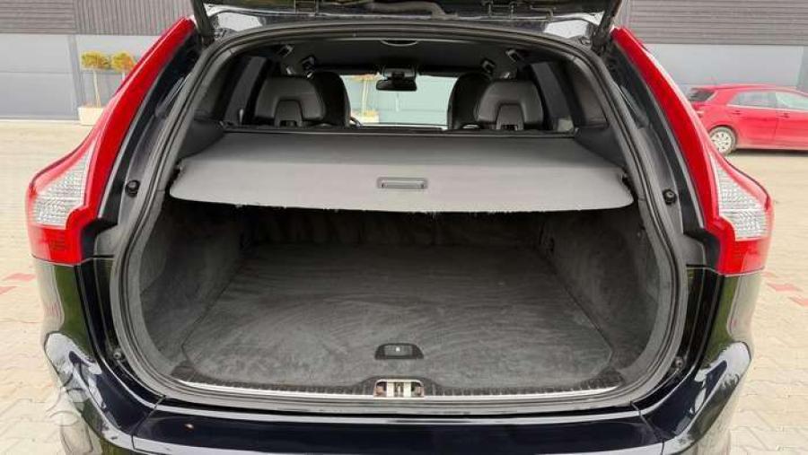 Melns Volvo XC60 2013 Šauļi, ar dzinēja tilpumu 1.98 L un nobraukumu 264 tūkst. km par 13750 €, foto 32 vietnē AUTOMOTO.COM.LV
