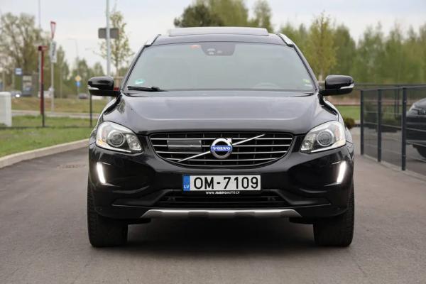 Melns Volvo XC60 2013 Jelgava, ar dzinēja tilpumu 2.00 L un nobraukumu 305 tūkst. km par 13850 €, foto 2 vietnē AUTOMOTO.COM.LV