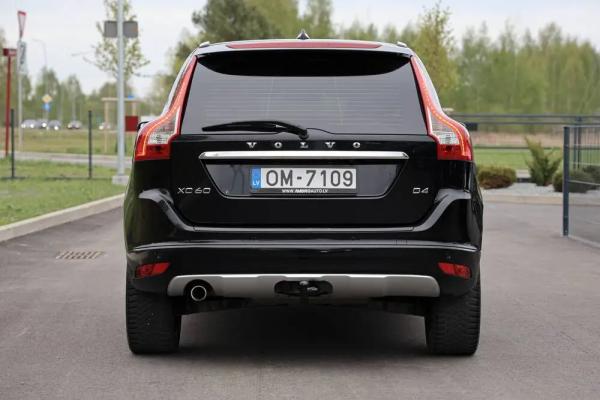 Melns Volvo XC60 2013 Jelgava, ar dzinēja tilpumu 2.00 L un nobraukumu 305 tūkst. km par 13850 €, foto 5 vietnē AUTOMOTO.COM.LV