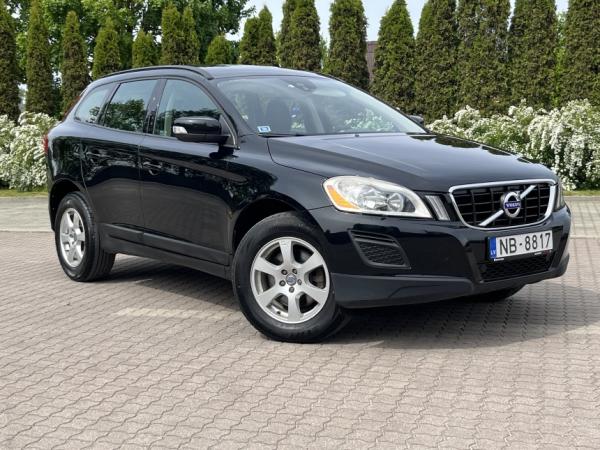 Melns Volvo XC60 2013 Rīga, ar dzinēja tilpumu 2.40 L un nobraukumu 320 tūkst. km par 9590 €, foto 1 vietnē AUTOMOTO.COM.LV