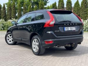 Black Volvo XC60 2013 in Riga, with an engine capacity of 2.40 L and mileage of 320 thousand km for 9590 €, photo 15 on AUTOMOTO.COM.LV