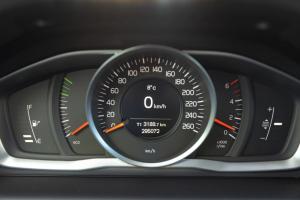 Melns Volvo XC60 2013 Rīga, ar dzinēja tilpumu 2.00 L un nobraukumu 295 tūkst. km par 9990 €, foto 15 vietnē AUTOMOTO.COM.LV