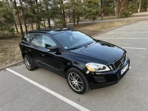 Black Volvo XC60 2013 in Riga, with an engine capacity of 2.00 L and mileage of 283 thousand km for 10190 €, photo 7 on AUTOMOTO.COM.LV