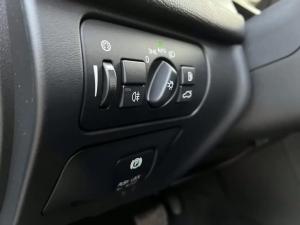 Black Volvo XC60 2013 in Riga, with an engine capacity of 2.00 L and mileage of 283 thousand km for 10190 €, photo 15 on AUTOMOTO.COM.LV