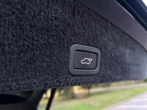 Black Volvo XC60 2013 in Riga, with an engine capacity of 2.00 L and mileage of 283 thousand km for 10190 €, photo 29 on AUTOMOTO.COM.LV