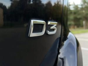 Black Volvo XC60 2013 in Riga, with an engine capacity of 2.00 L and mileage of 283 thousand km for 10190 €, photo 31 on AUTOMOTO.COM.LV