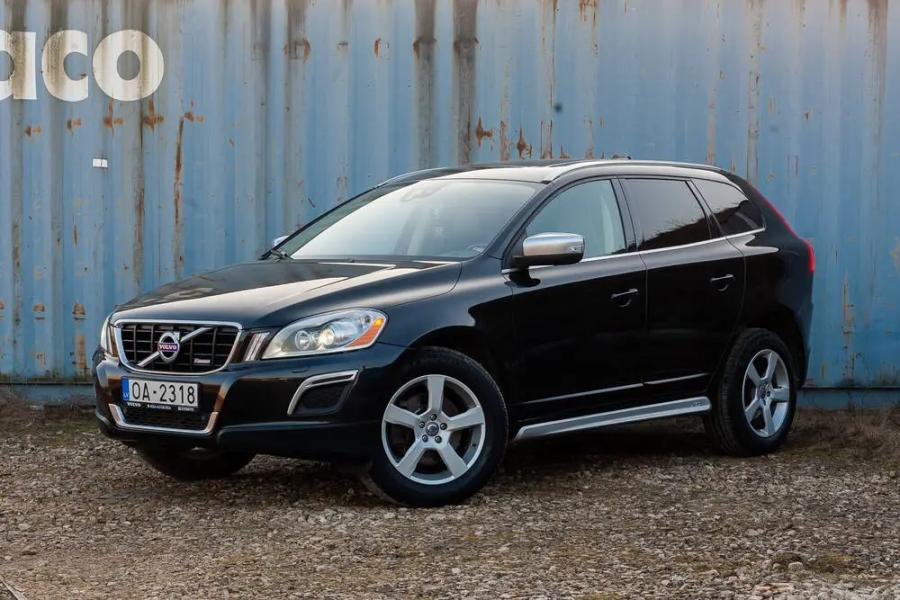Melns Volvo XC60 2013 Rīga, ar dzinēja tilpumu 2.00 L un nobraukumu 324 tūkst. km par 10250 €, foto 4 vietnē AUTOMOTO.COM.LV