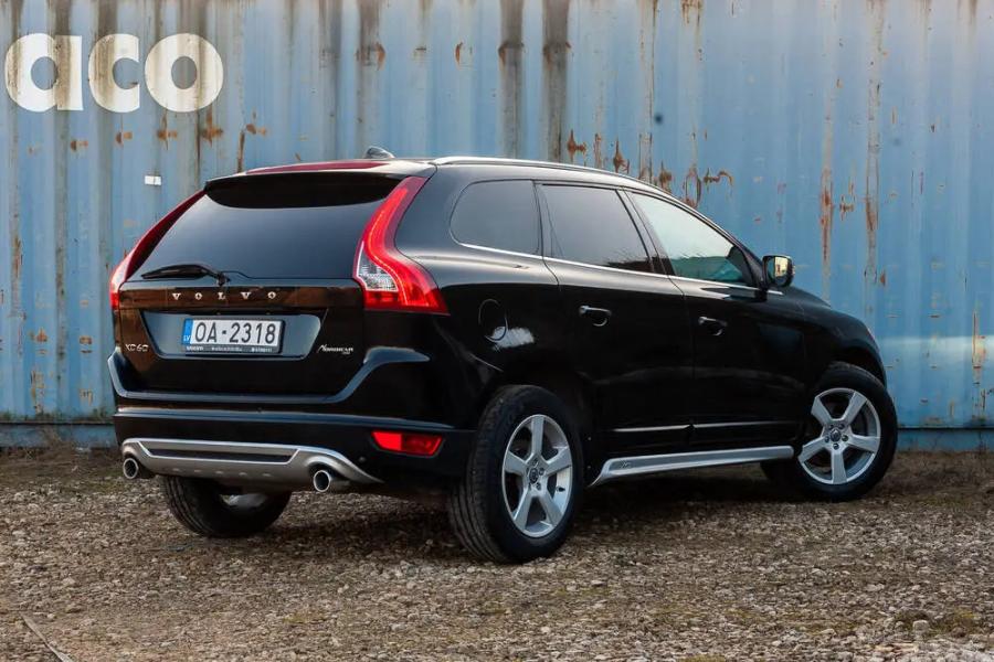 Melns Volvo XC60 2013 Rīga, ar dzinēja tilpumu 2.00 L un nobraukumu 324 tūkst. km par 10250 €, foto 5 vietnē AUTOMOTO.COM.LV