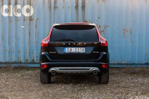 Melns Volvo XC60 2013 Rīga, ar dzinēja tilpumu 2.00 L un nobraukumu 324 tūkst. km par 10250 €, foto 9 vietnē AUTOMOTO.COM.LV