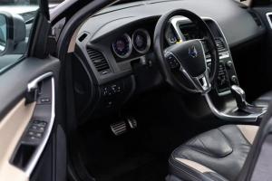 Melns Volvo XC60 2013 Rīga, ar dzinēja tilpumu 2.00 L un nobraukumu 324 tūkst. km par 10250 €, foto 15 vietnē AUTOMOTO.COM.LV