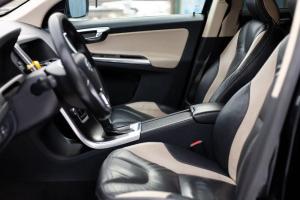 Melns Volvo XC60 2013 Rīga, ar dzinēja tilpumu 2.00 L un nobraukumu 324 tūkst. km par 10250 €, foto 19 vietnē AUTOMOTO.COM.LV