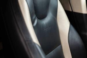 Melns Volvo XC60 2013 Rīga, ar dzinēja tilpumu 2.00 L un nobraukumu 324 tūkst. km par 10250 €, foto 22 vietnē AUTOMOTO.COM.LV