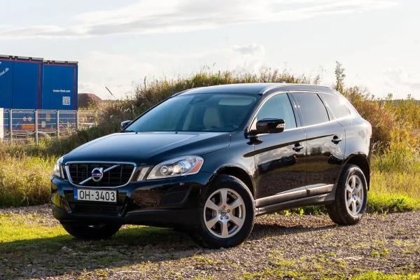 Melns Volvo XC60 2013 Rīga, ar dzinēja tilpumu 2.40 L un nobraukumu 190 tūkst. km par 11995 €, foto 3 vietnē AUTOMOTO.COM.LV
