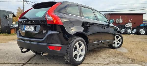 Melns Volvo XC60 2013 Rīga, ar dzinēja tilpumu 2.40 L un nobraukumu 235 tūkst. km par 11990 €, foto 2 vietnē AUTOMOTO.COM.LV