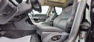Black Volvo XC60 2013 in Riga, with an engine capacity of 2.40 L and mileage of 235 thousand km for 11990 €, photo 18 on AUTOMOTO.COM.LV
