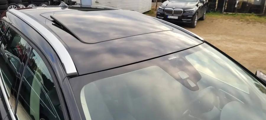Black Volvo XC60 2013 in Riga, with an engine capacity of 2.40 L and mileage of 235 thousand km for 11990 €, photo 29 on AUTOMOTO.COM.LV