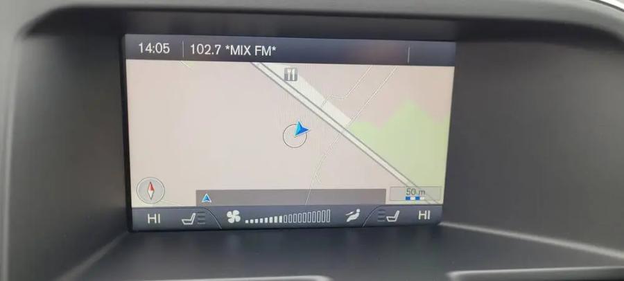 Black Volvo XC60 2013 in Riga, with an engine capacity of 2.40 L and mileage of 235 thousand km for 11990 €, photo 31 on AUTOMOTO.COM.LV