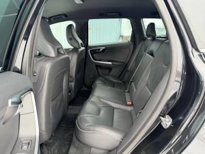 Melns Volvo XC60 2013 Rīga, ar dzinēja tilpumu 2.40 L un nobraukumu 217 tūkst. km par 14495 €, foto 10 vietnē AUTOMOTO.COM.LV